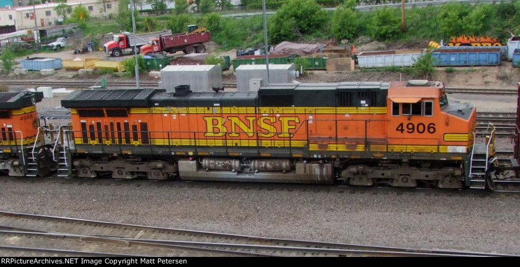 BNSF 4906